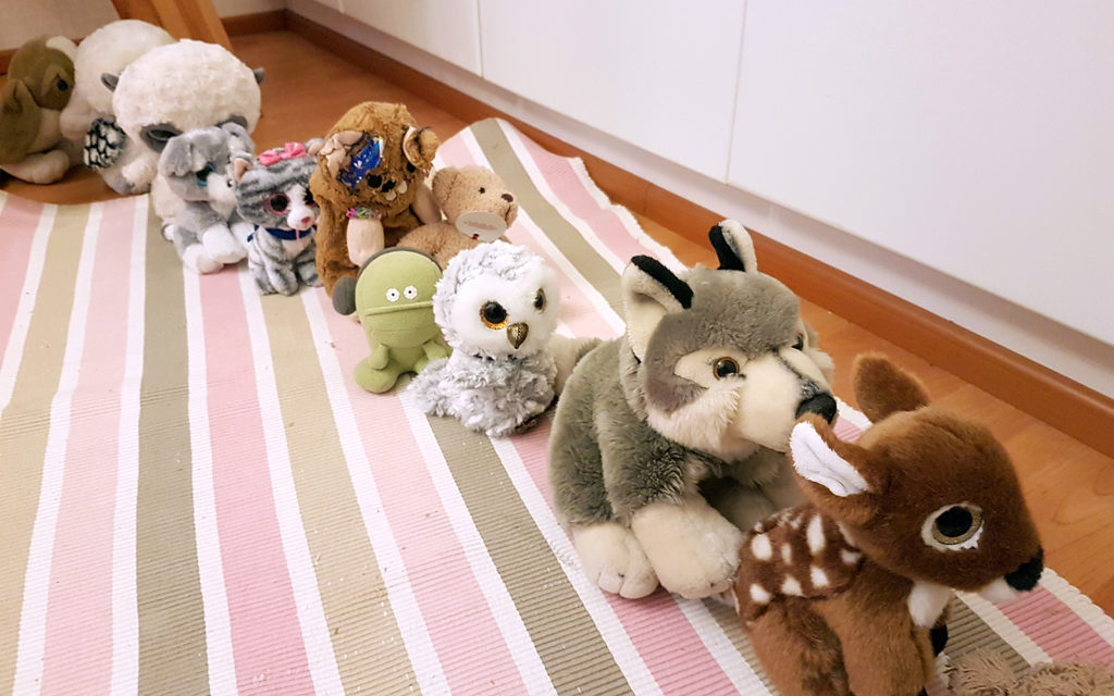 Queue-rious behavior | Mom of Finland